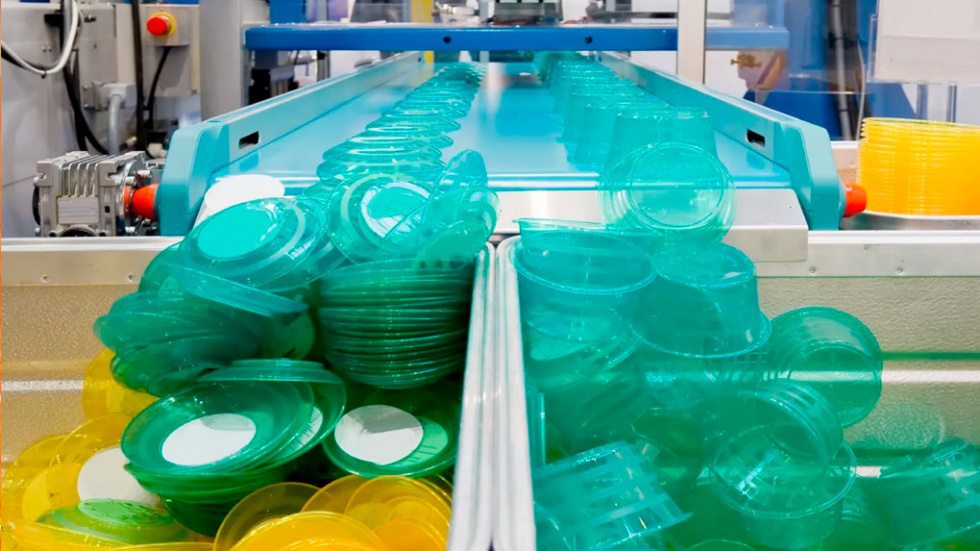 Contact Molding Solutions | Custom Plastic Molding Illinois